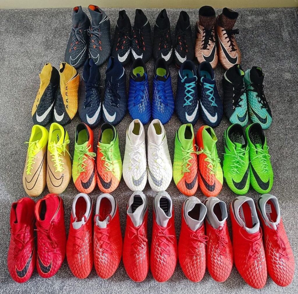 Mixed Sizes Soccer Cleats Pallet – Host Liquidation